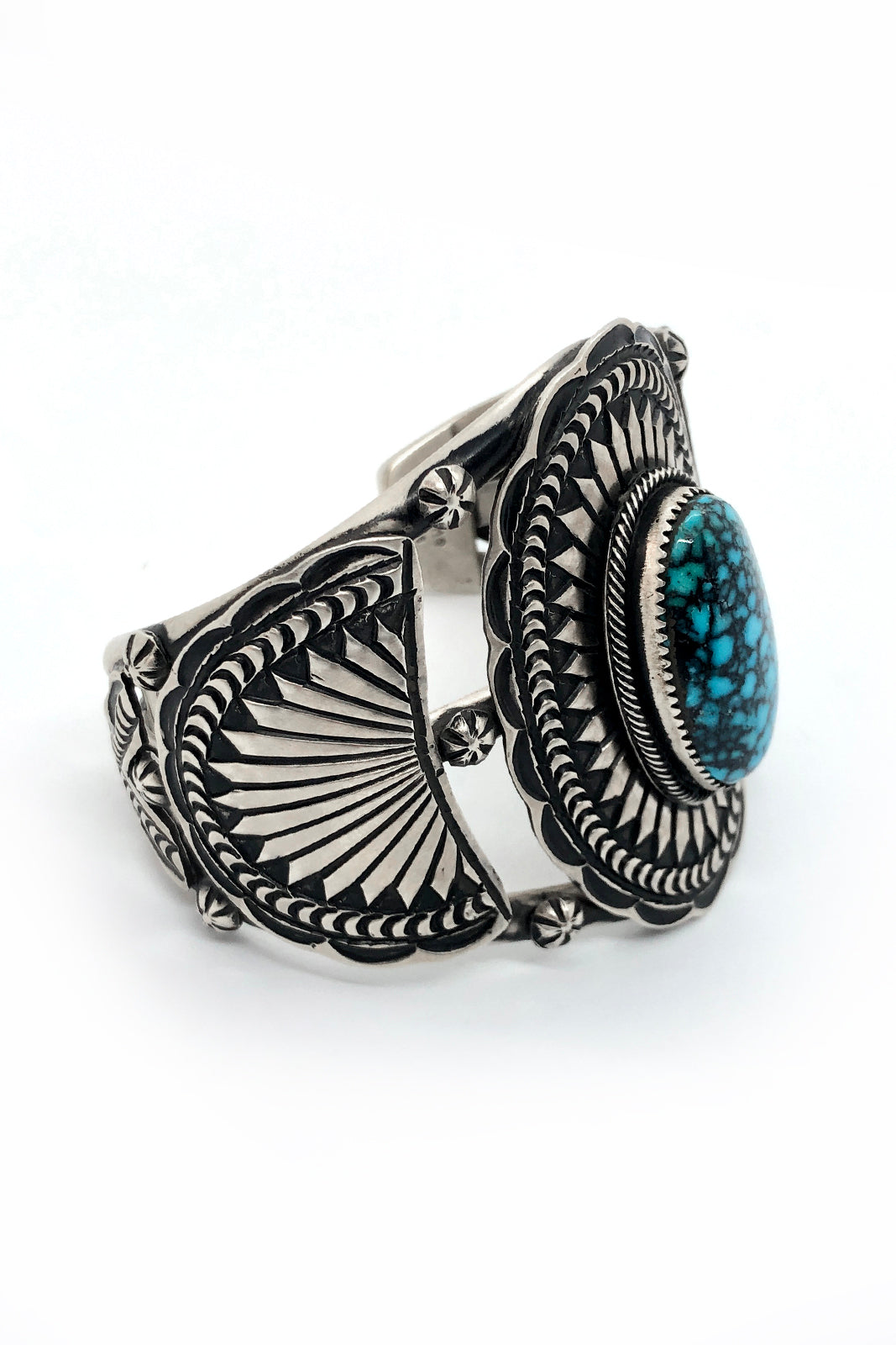 Leander Tahe Kingman Turquoise Cuff Bracelet – Silver Eagle Gallery